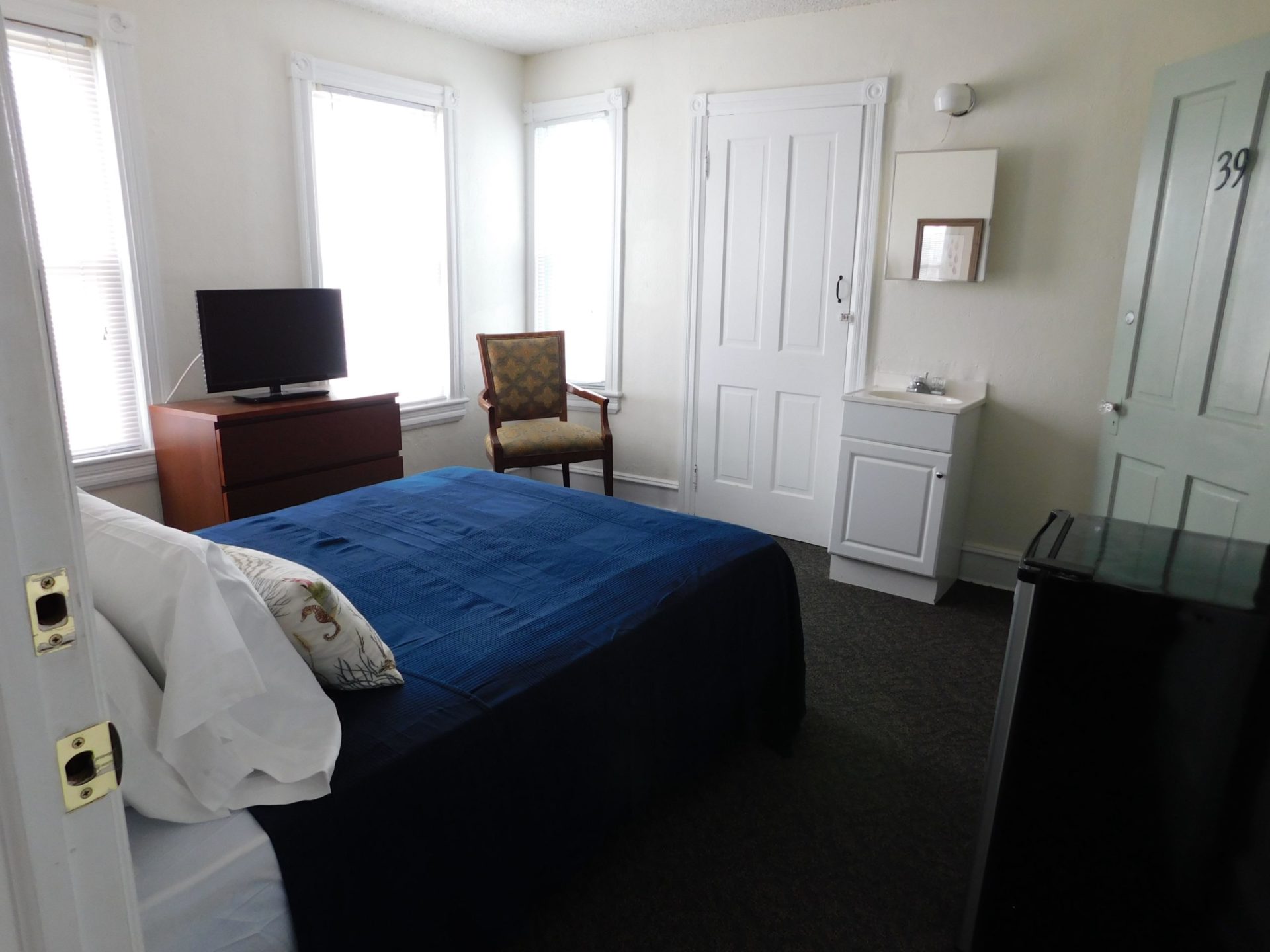 Rooms | Blue Water Inn